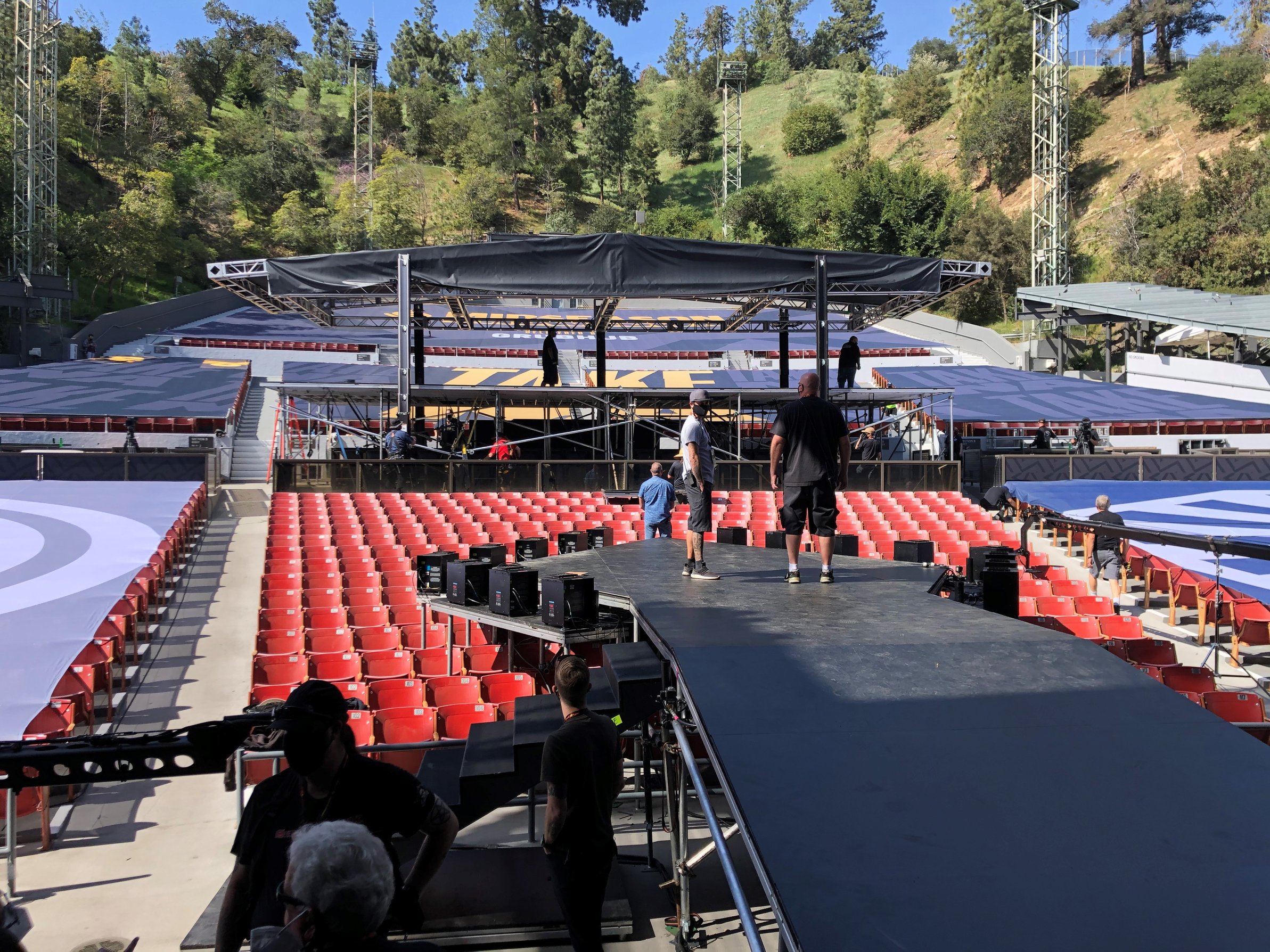 A Larger-Than-Life Riot Games Activation